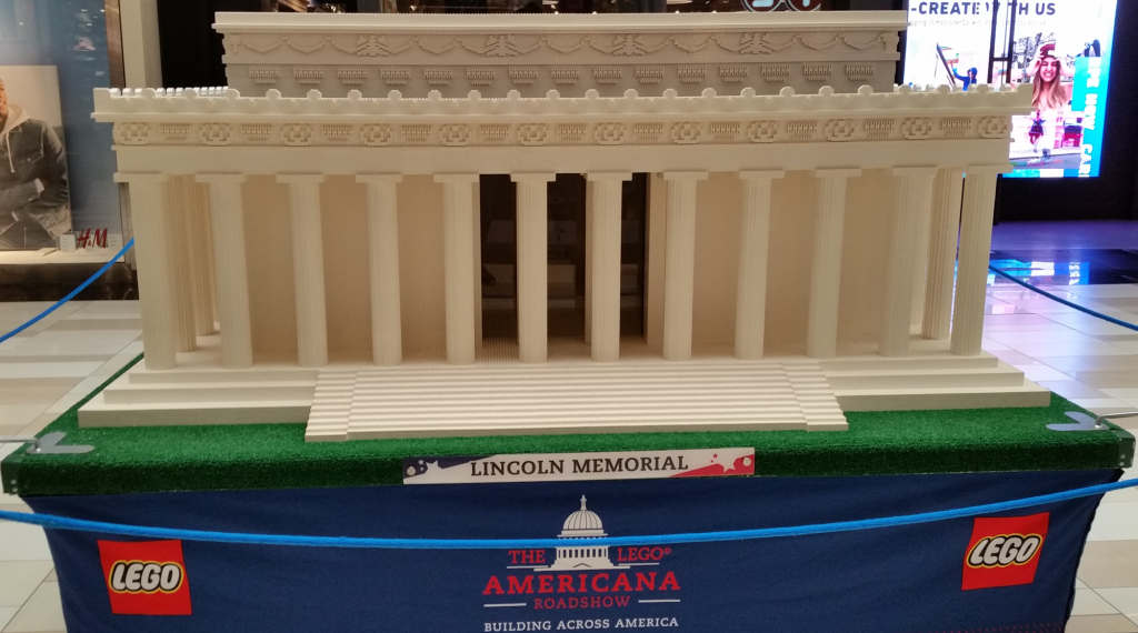 Lincoln Memorial - in Legos! - Roger Lipera Personal Website
